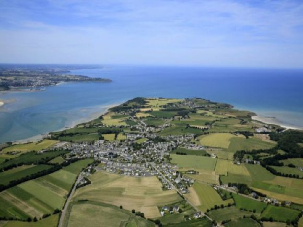 Hillion (22) – BRUDED