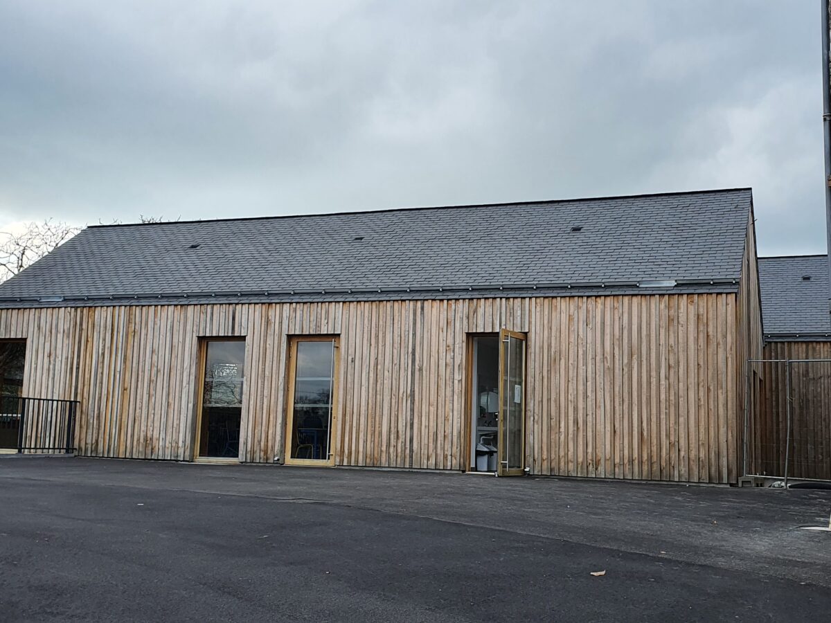 Betton (35) : une renaturation de la cour pour toutes et pour tous ...