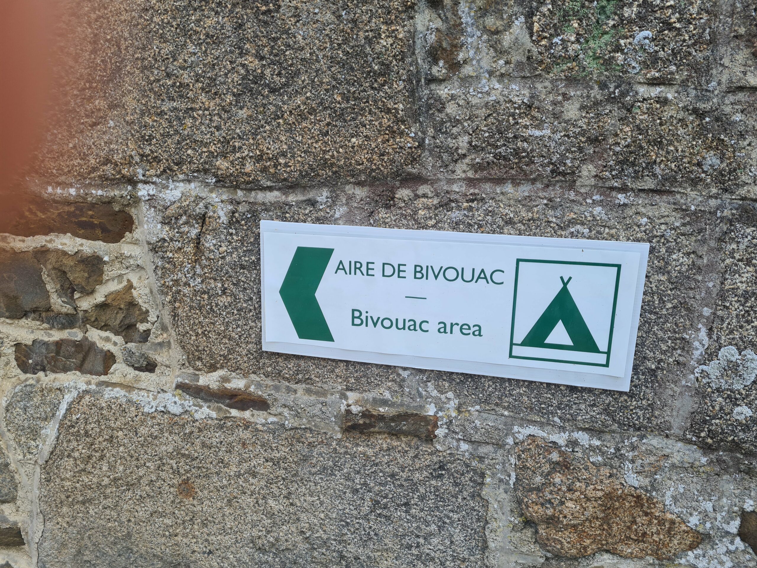 Bazouges-la-Pérouse (35) : une zone de bivouac gratuite dans le cœur de ...